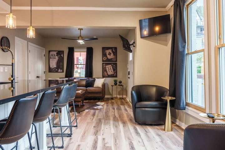300 Feet From Outlaw Square. 9 Shine Is The Best Vacation Rental In Deadwood. - Deadwood, SD
