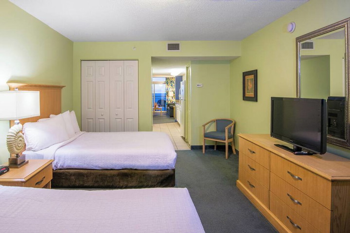 Suite Near Myrtle Beach Boardwalk & Skywheel Perfect For Relaxing Beach Retreat - Myrtle Beach, SC