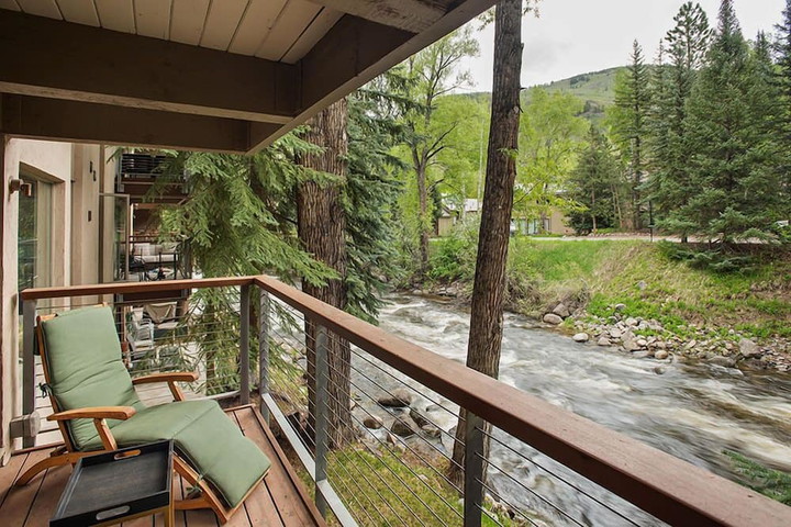 Chateau Eau Claire 9 | Condo Rénové Avec Vue Sur La Rivière, Jacuzzi, Piscine, Accès Salle De Sport - Aspen, CO
