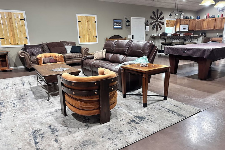 Family Retreat With Pool Table And Double Bunks. - Bethany, MO