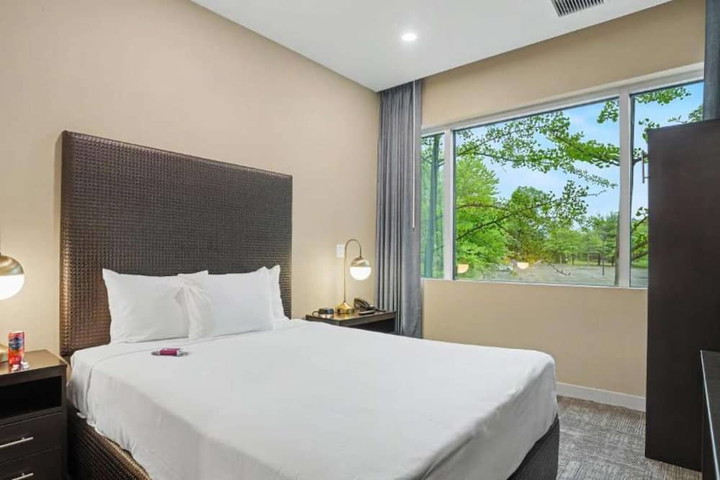 Near Nyc With Free Parking + Restaurant & Gym - Morristown, NJ