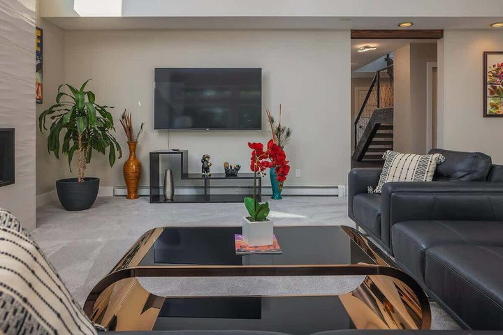 The Downtown Anchorage Grand Four Bedroom - Anchorage, AK
