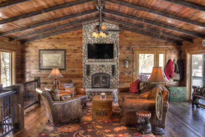 Quintessential Lake Cabin - Pontoon Boat Included! - Crosslake, MN