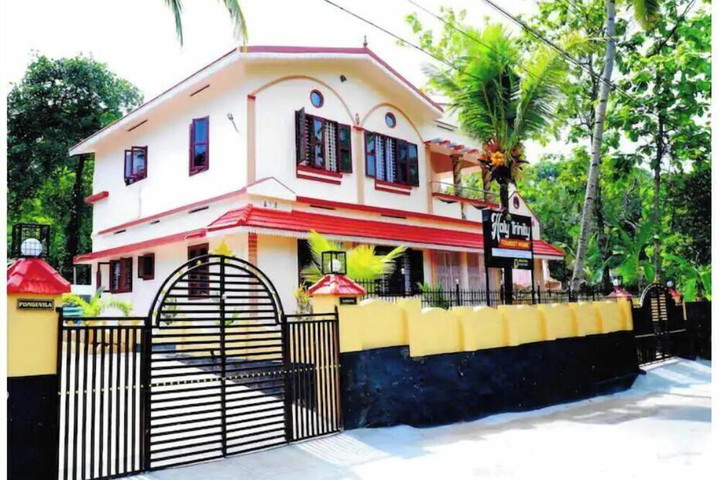 Holy Trinity - Serviced Villa - Kerala