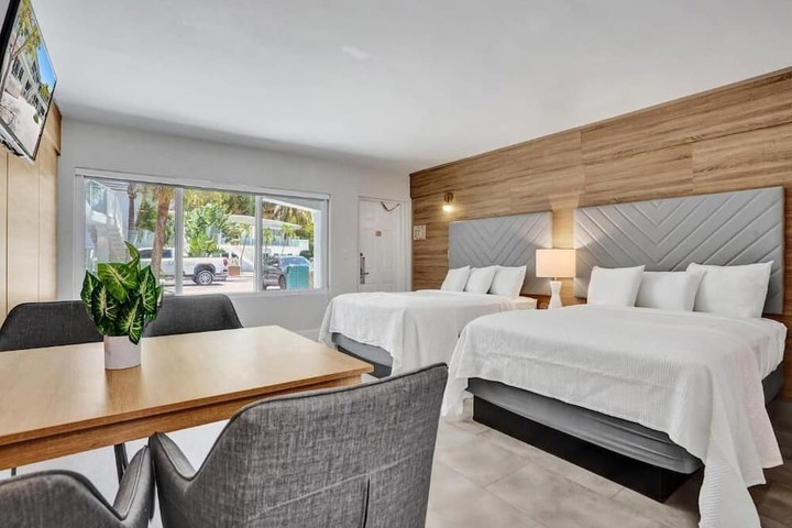 Stylish Resort Stay Steps From Ocean, Dining & Downtown Hotspots - Lauderdale-by-the-Sea, FL