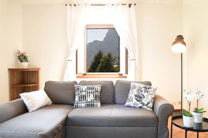 Spacious And Elegant Holiday Apartment "Mandorlo" With Balcony And Air Conditioning - Riva del Garda