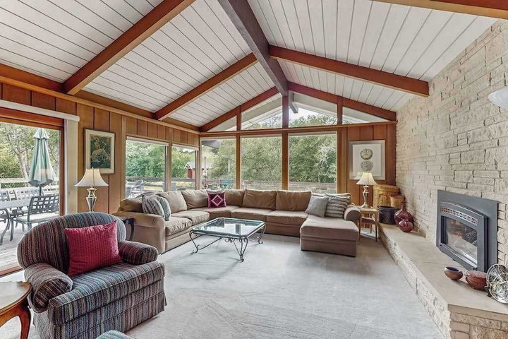 Mimi's Ranch House - Charming Country Ranch Retreat - Arcata, CA
