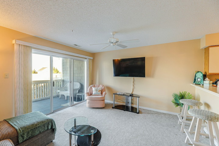 Half Mi To Beach: Bayfront Ocean City Condo, Deck - Fenwick Island, DE