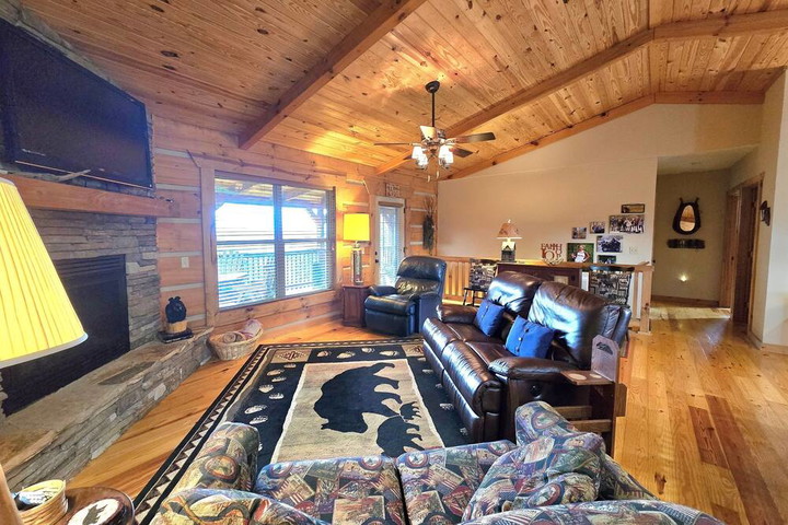 20% Off Endless View Cabin Near Smoky Mountains - Dandridge, TN