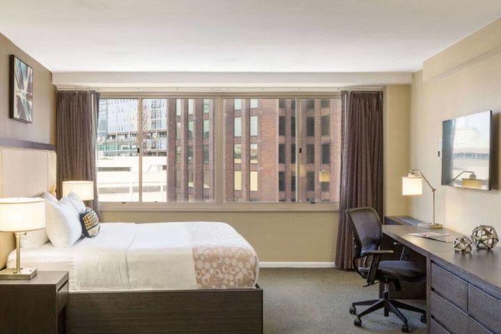Comfortable Luxurious Suite With Kitchen Near Philadelphia Museum Of Art - Philadelphia, PA