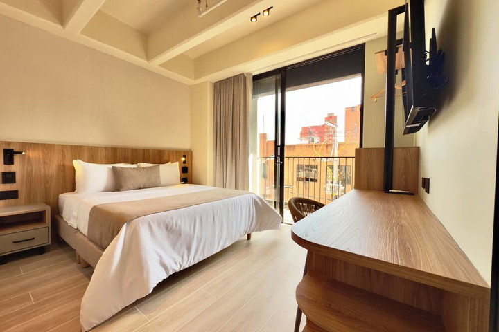 1 Minute From Sabaneta Park! Modern Rooms, Breakfast Included, - Sabaneta