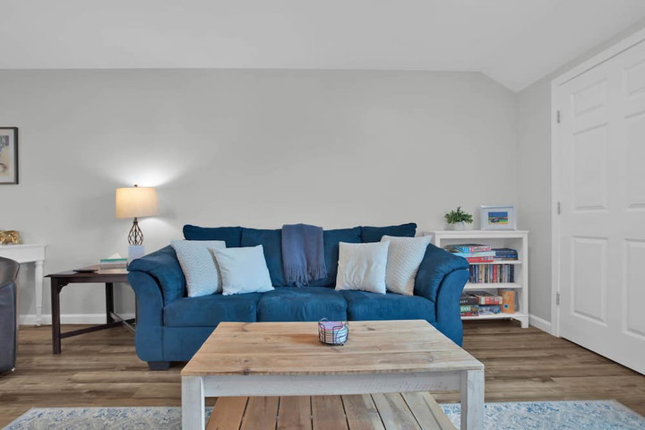 Gracious Two Bedroom Just Minutes To Middlebury! - Middlebury, VT