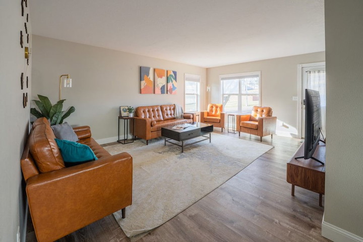 Cathedral Views | 4 Bedrooms | Dtsf | Fast Wifi - Sioux Falls, SD