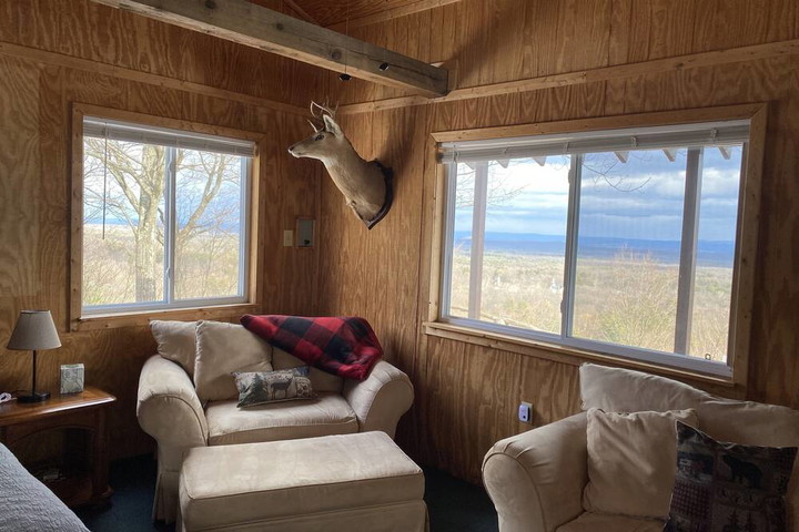 Big Medicine Ranch - Rustic Sunrise Cabin - Catskills - Catskill, NY