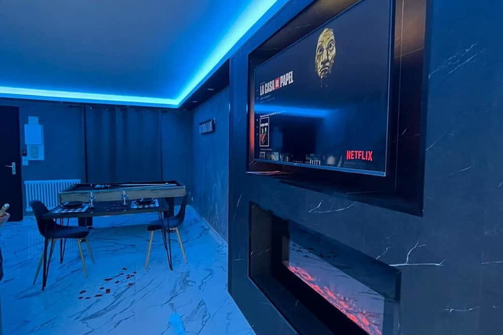 ️Suite Avec Jacuzzi Privé️ 20min De Fontainebleau - Bois-le-Roi
