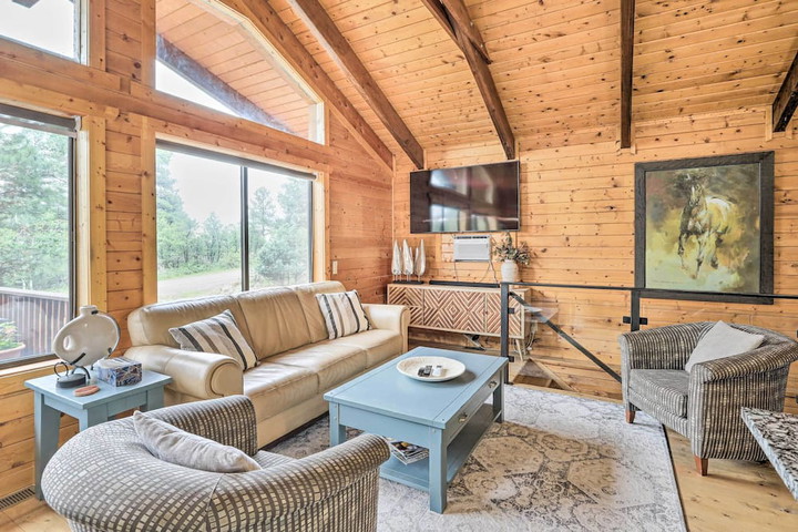 Luxe Pagosa Springs Cabin W/ Sauna & Hot Tub! - Pagosa Springs, CO