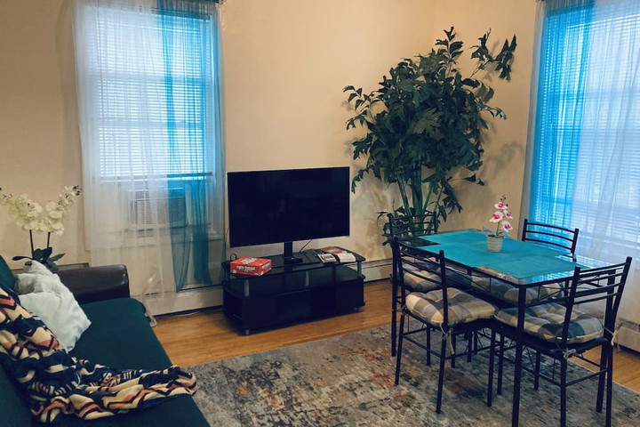 Lovely 2-br Apt In A Private House - 2nd Floor - Yonkers, NY