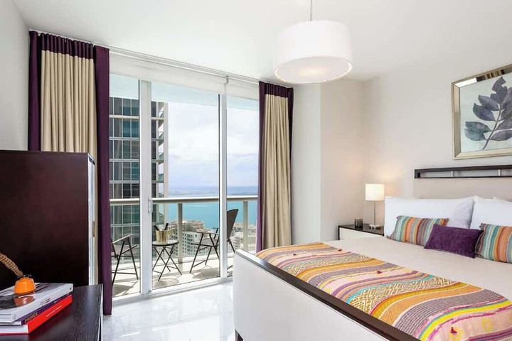 Chic Brickell Suite | Walk To City Center - Coral Gables, FL