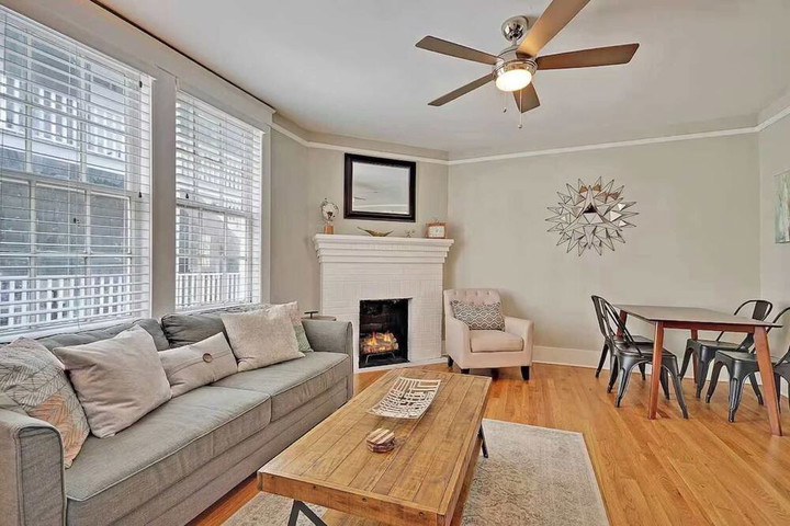 Blue Magnolia | Perfect For Large Groups - Charleston, SC