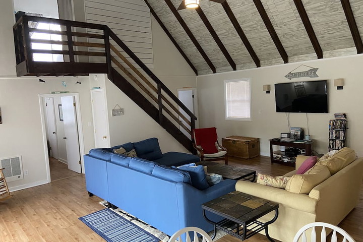 Bayside Cottage, Near Rehoboth-sleeps 8! - Delaware