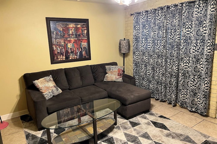 Prime Downtown Spot 1 Block To Mississippi River Walk, 5 Min To Lsu - Baton Rouge, LA