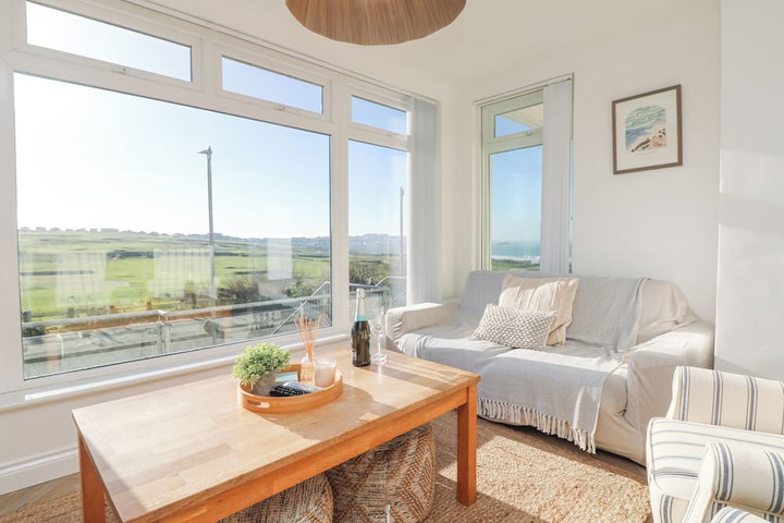 5 Fistral Waves, Pet Friendly, Country Holiday Cottage In Newquay - Holywell Bay
