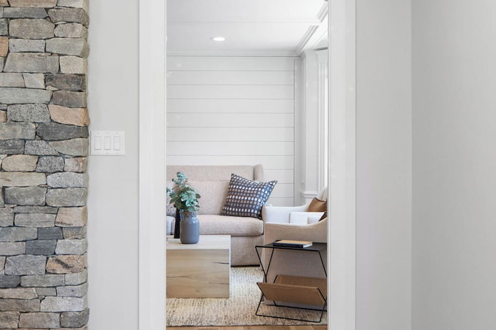 Amazing 3 Bedroom 3 Bath, Fully Renovated, Central Andover Location - Andover, MA