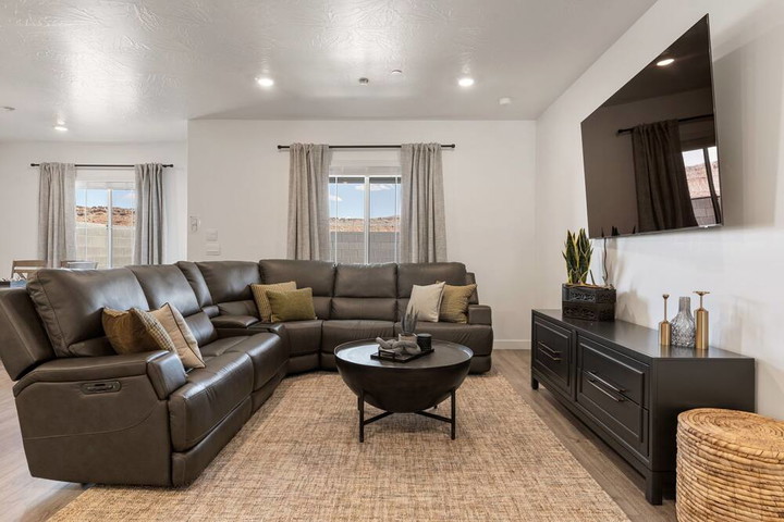Ripple Retreat: Private Hot Tub + Enclosed Yard - St. George