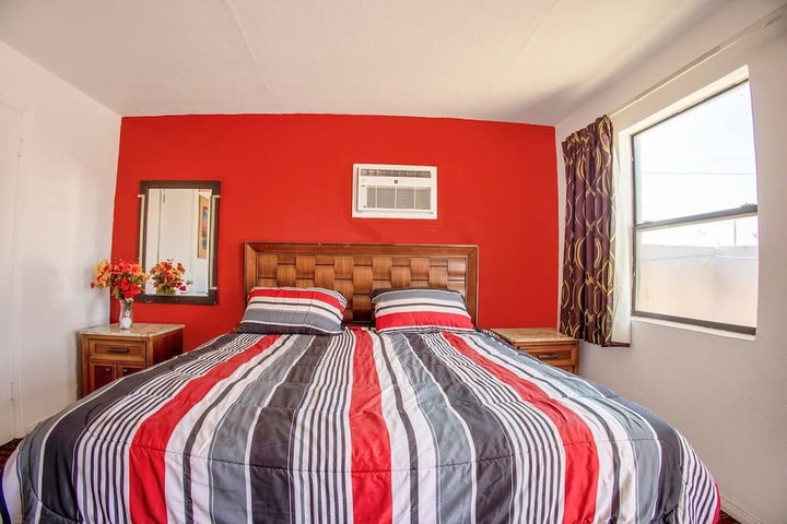 Cama Queen No Fumadores - El Paso, TX