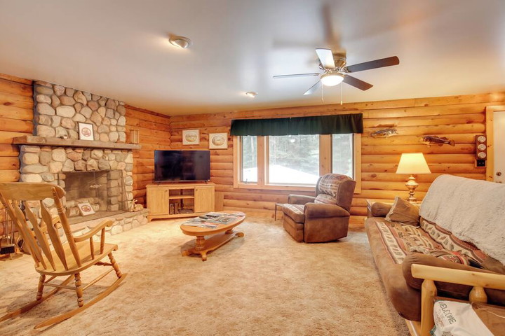 Family Gem Near The Chain Of Lakes In Eagle River! - Eagle River, WI