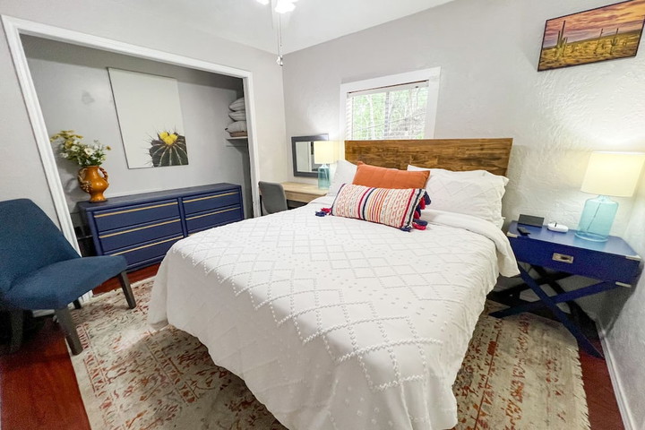 Cozy Hill Country Casita W/ Pool, Firepit - Pet-friendly! - Austin, TX