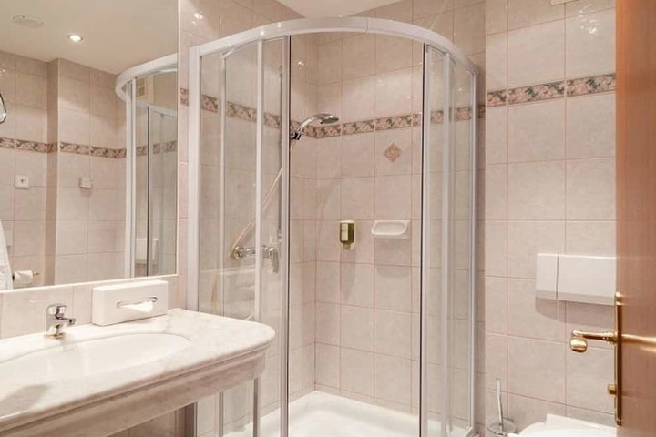 Doppelzimmer Bis 3 Tage Halbpension - Family & Sporthotel Kärntnerhof - Bad Kleinkirchheim