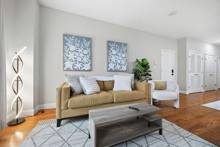3 Br Full Kitchen Sleeps 8 - Jersey City, NJ