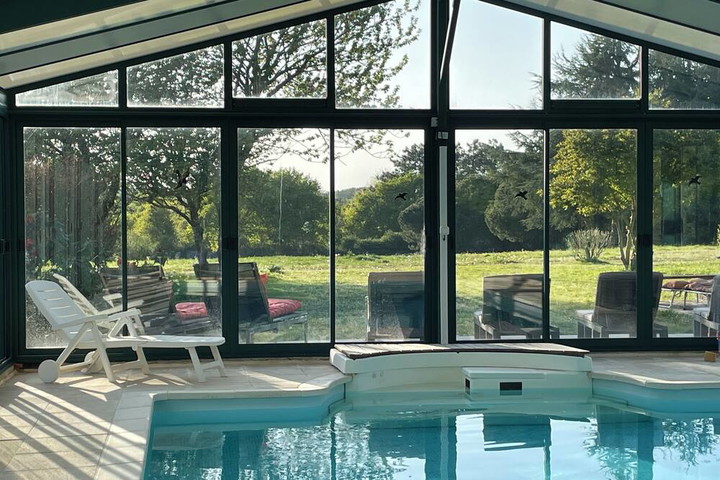 Family House With Covered & Heated Swimming Pool, Large Private Park Near Beach - Auray
