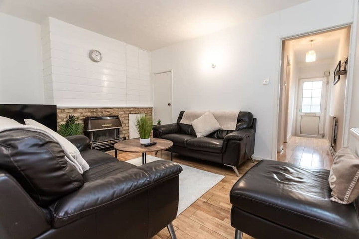 Contractors*long Stay Discounts*parking - Swindon