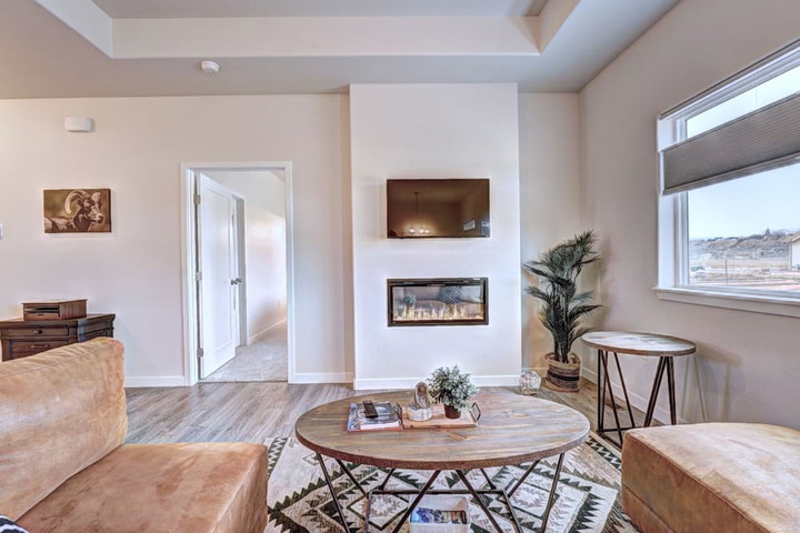 San Juan Reflections Getaway 3b/2ba, Pet Friendly & Game Room - Montrose, CO