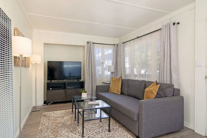 Bay View Cottage | Patio, W/d, Parking, Location! - San Diego, CA