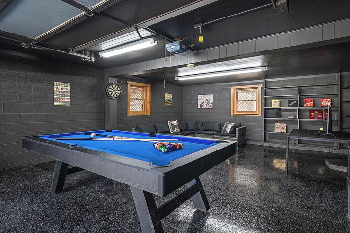Maggie Valley Cabin W/ Hot Tub, Fire Pit, Game Room, Sleeps 8, Trailer Friendly - Maggie Valley, NC