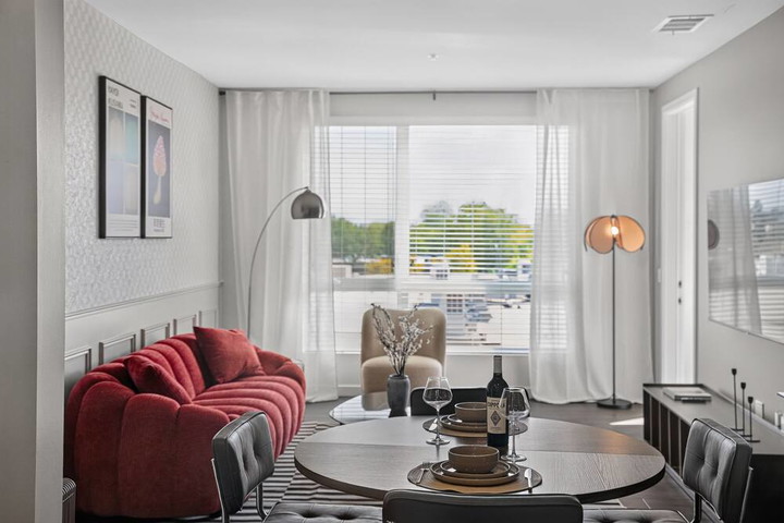 Casa Positano® Designer 2br/2ba In Irvine W/ Pool - California