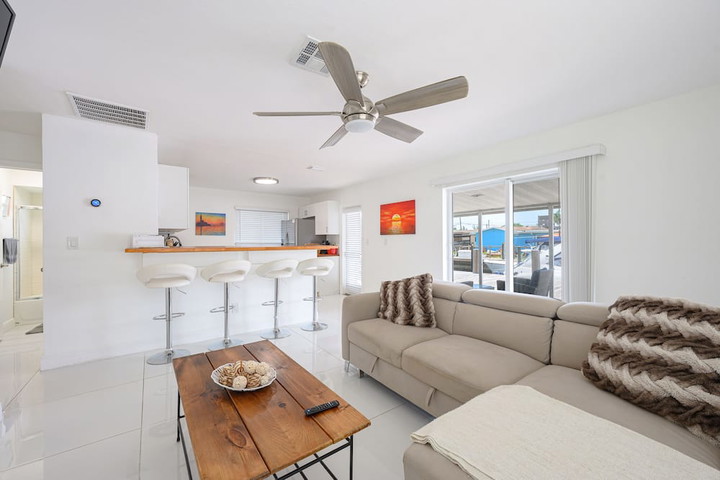 Marvelous 2-bedroom Apartment With Ac In Dania Beach - Dania Beach, FL