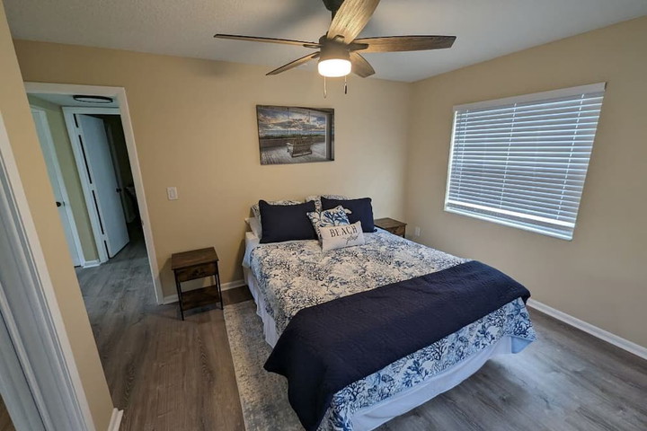 Ocean Breeze. Cozy Apartment 2 Blocks From The Ocean And Within 6 Miles Of Mayo - Jacksonville Beach, FL