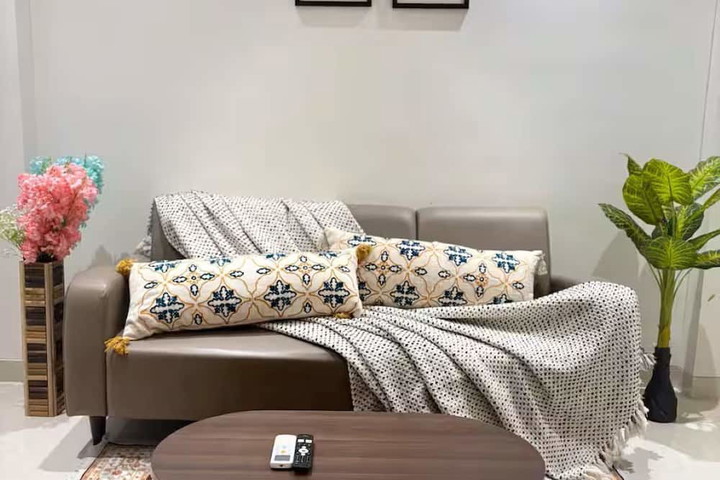 Aashiyana Apartments - New Delhi Indira Gandhi Airport (DEL)