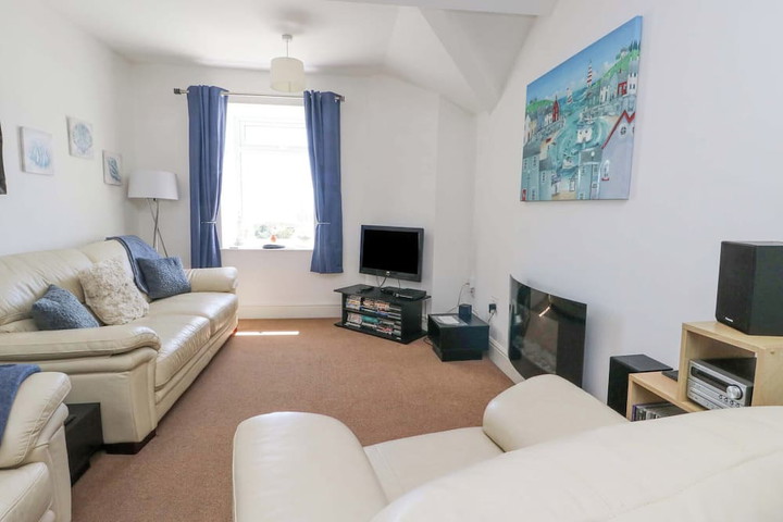 Bethan Apartment, Pet Friendly, With Pool In Trearddur Bay - Trearddur Bay