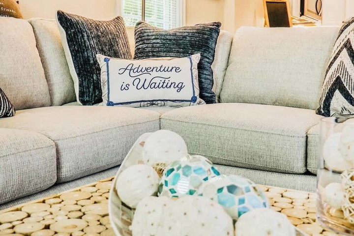 Home On Sunset: Warm, Relaxed, Family Ready - High Point, NC