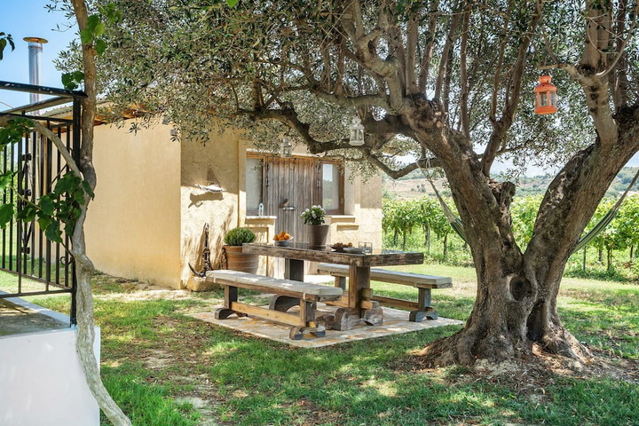 Studio With Private Deck - Kingston