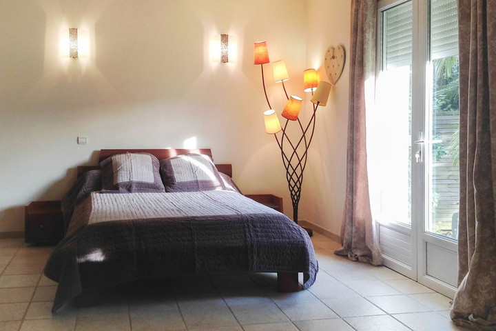 Promo Villa Climatisé Ajaccio Avec Spa 6p Plages A 5min ,14pers Borne Electrique - Ajaccio
