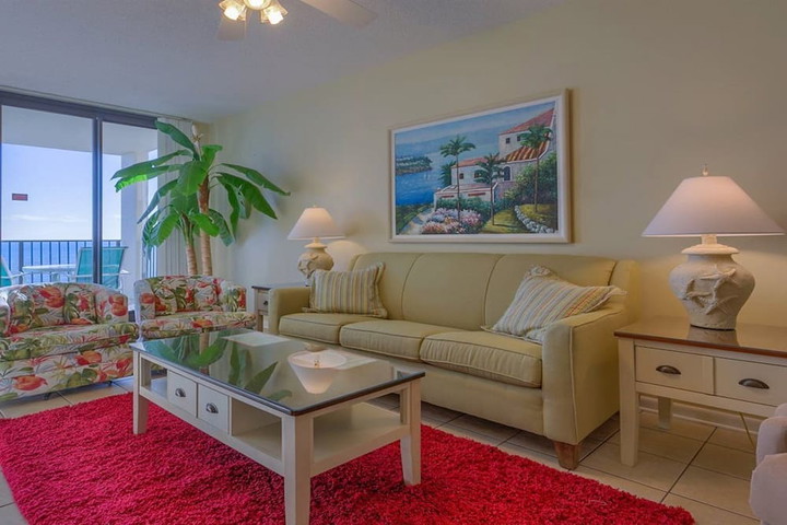 Beachfront 1br, Phoenix Viii Beauty!! - Foley, AL