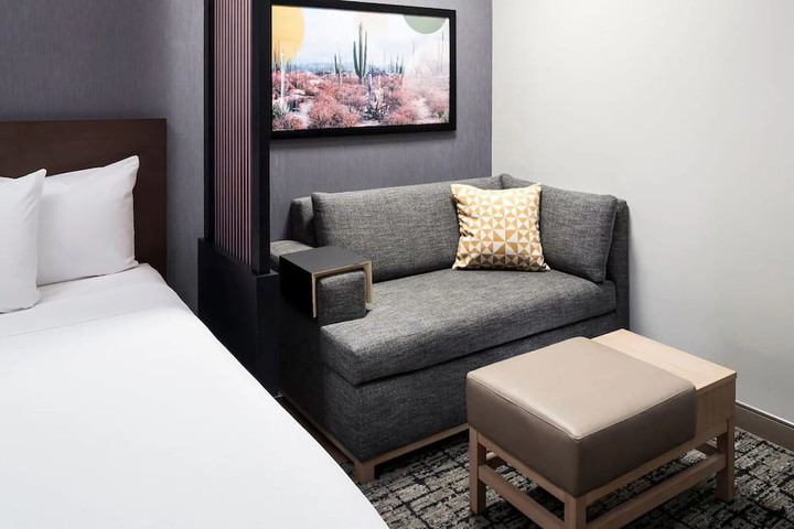 Stylish Hyatt Place Tempe Stay  Pool, Free Breakfast, Walk To Campus - 2 Units - Phoenix, AZ