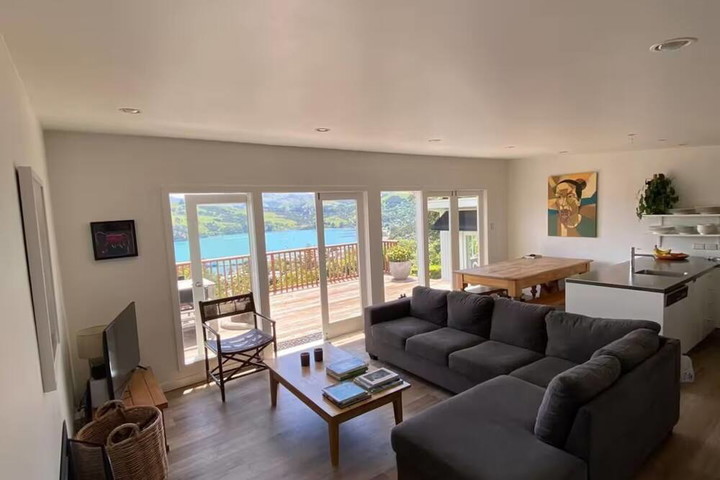 Stunning Akaroa Harbour Views | Private 2br Retreat - Akaroa