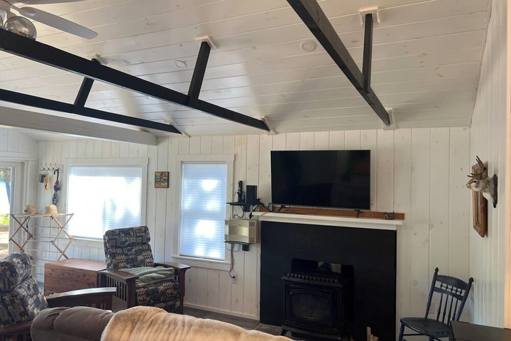 Charming Crescent Lake Waterfront | Dock, Fire Pit, Walk To Wolfeboro - New Hampshire